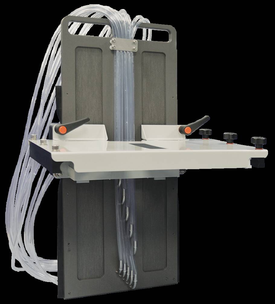 Sluice Gate with Tappings | TecQuipment